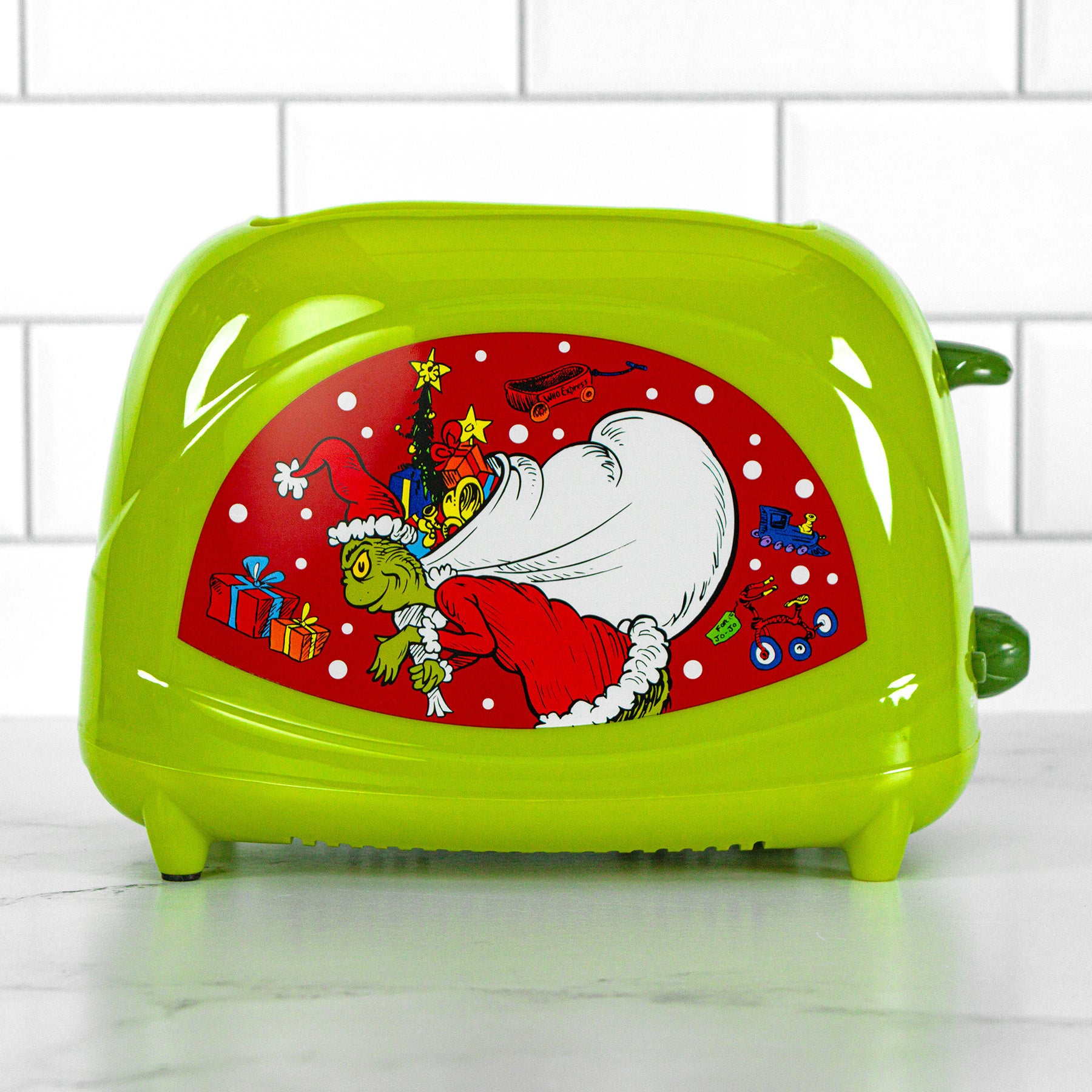 Uncanny Brands Peanuts Snoopy Two-Slice Toaster