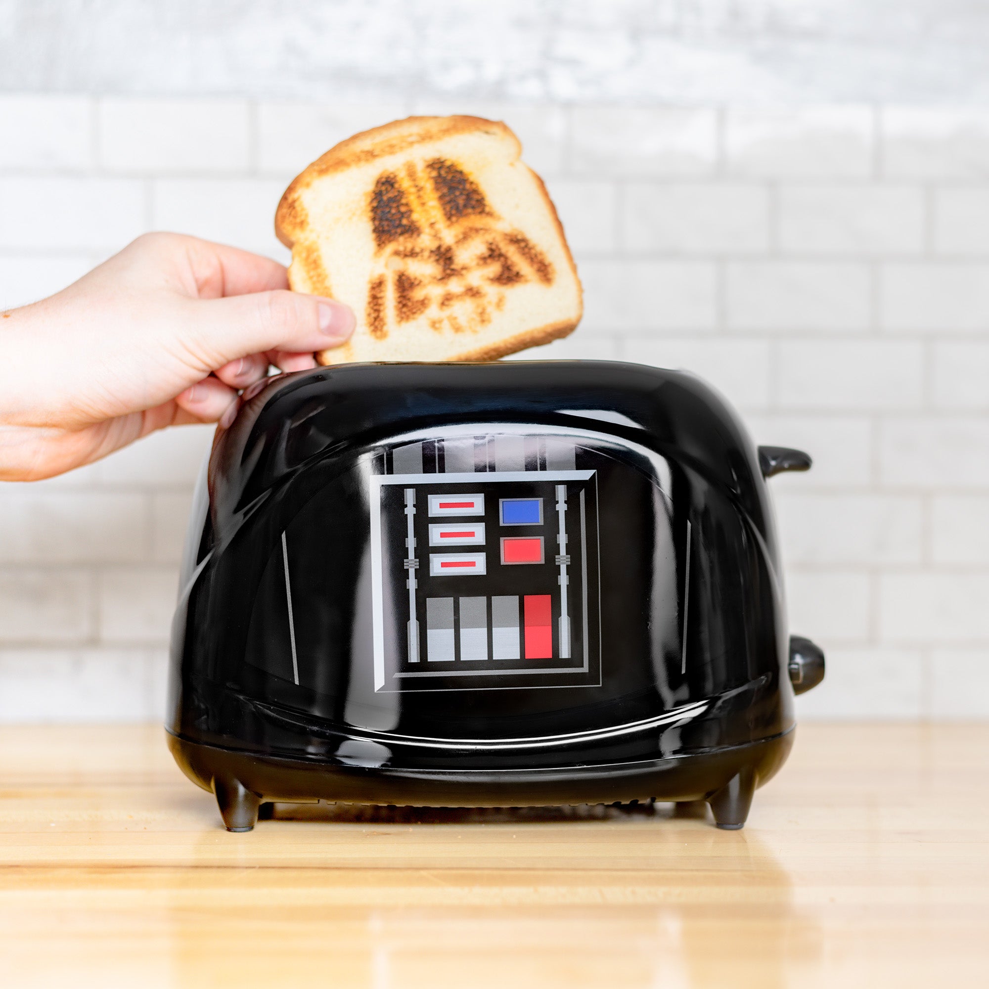 Star Wars Darth Vader Toaster - Uncanny Brands