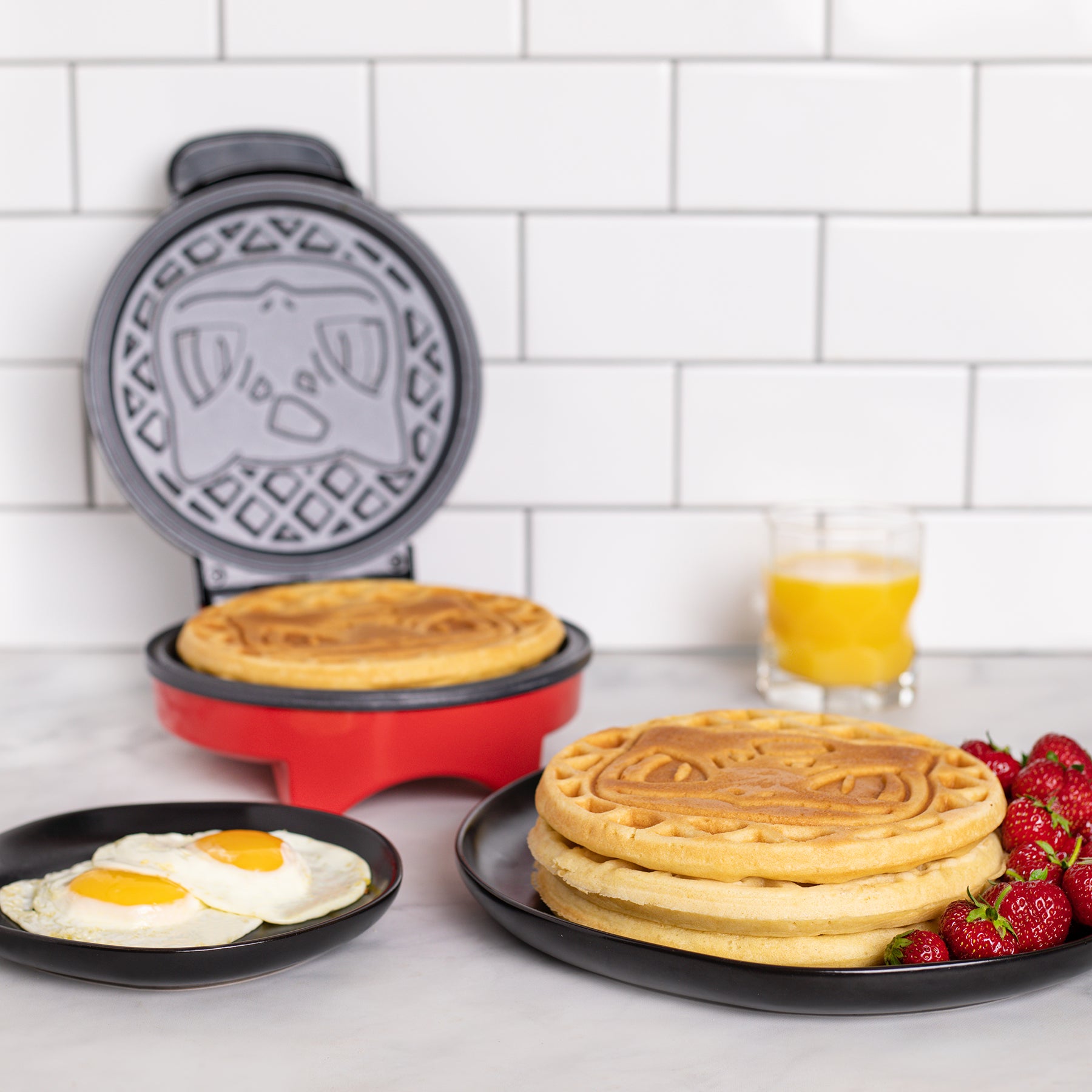 Pokémon Bulbasaur Waffle Maker - Uncanny Brands