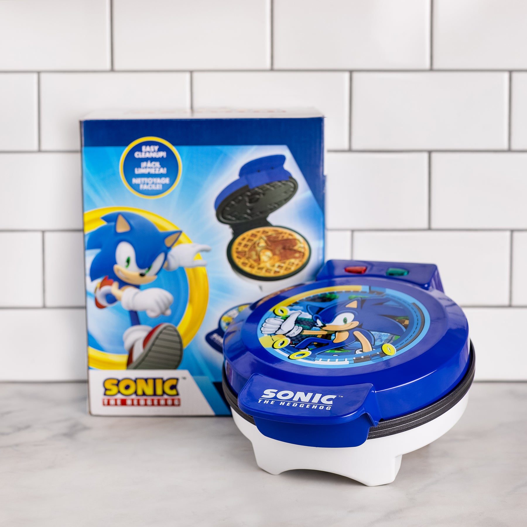 Sonic the Hedgehog Waffle Maker - Uncanny Brands